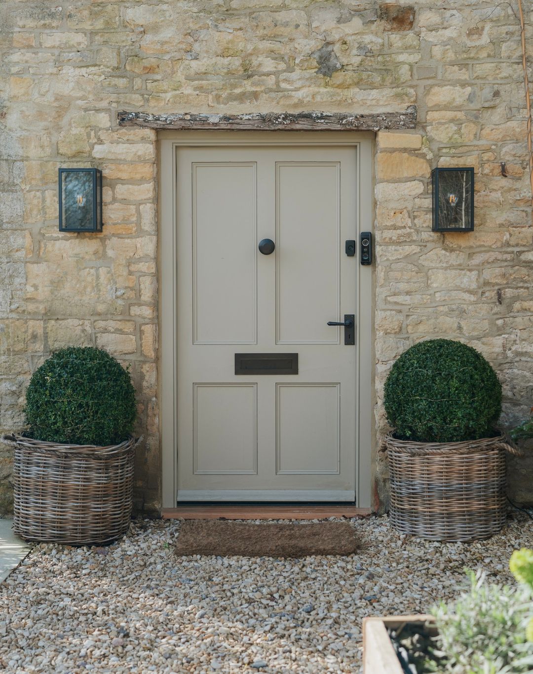 Door Hardware – Handles & Knobs Direct